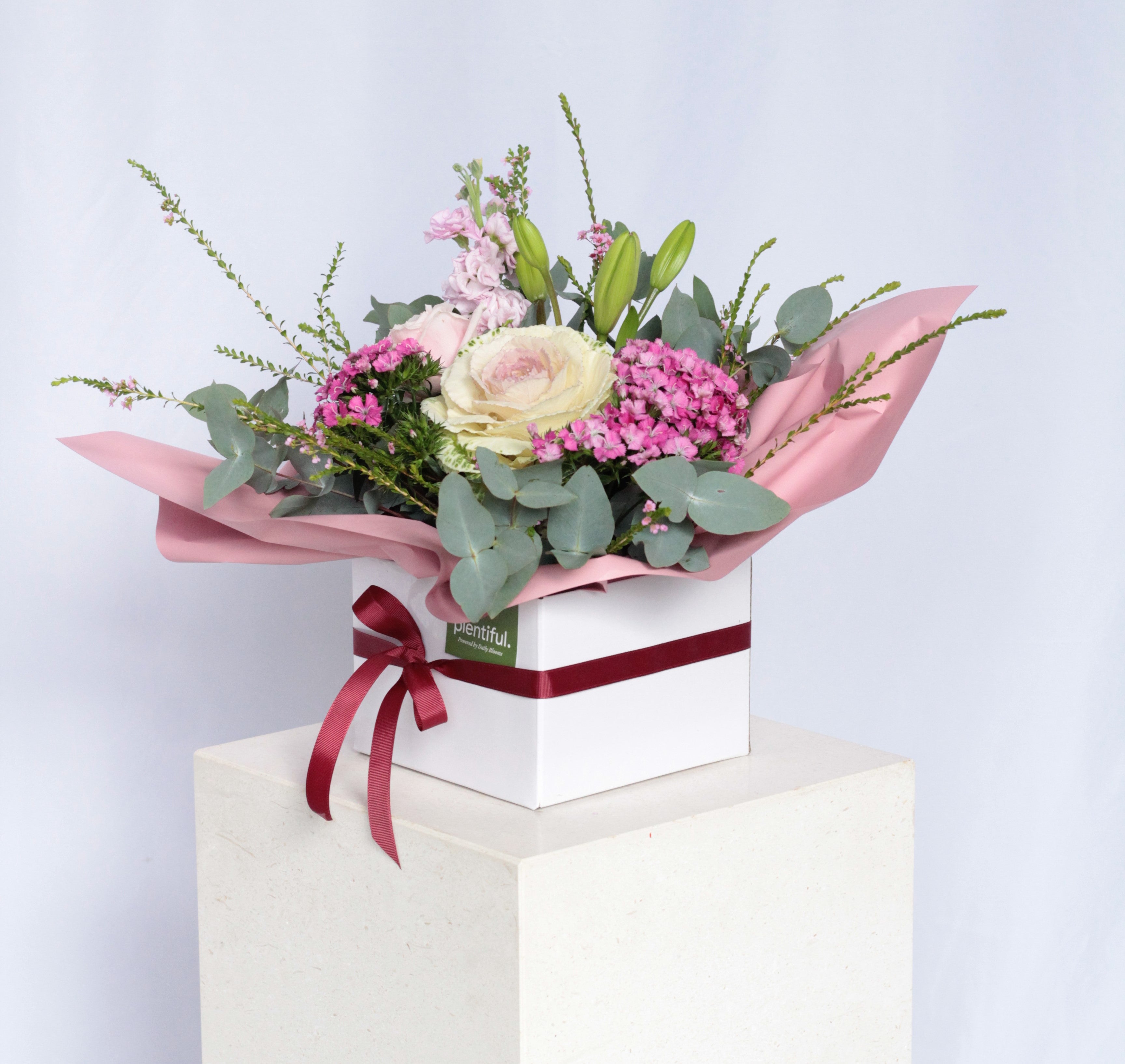 Plentiful Luxe Boxed Arrangement – Plentiful Flowers